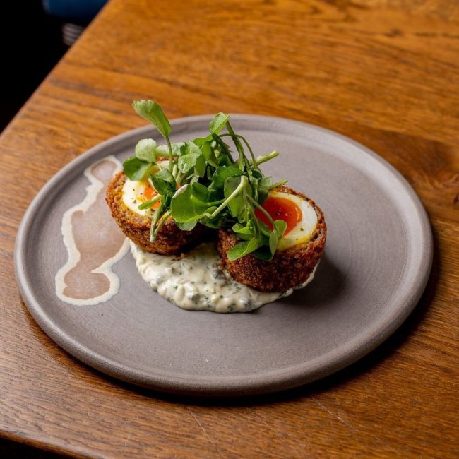 Top 9 Dining Spots in Windsor: A Food Lover's Guide